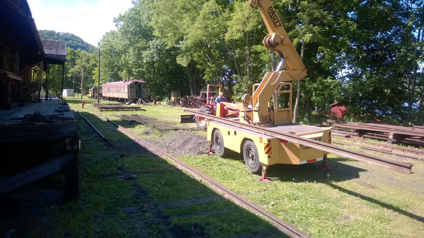 House Track Extension - Shelburne Falls Trolley Museum