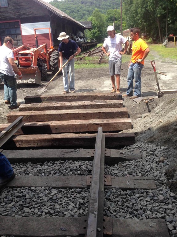 House Track Extension - Shelburne Falls Trolley Museum