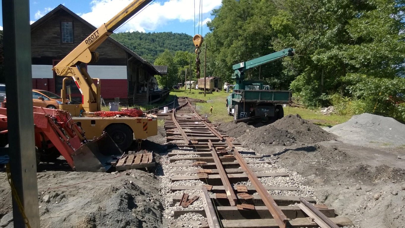 House Track Extension - Shelburne Falls Trolley Museum