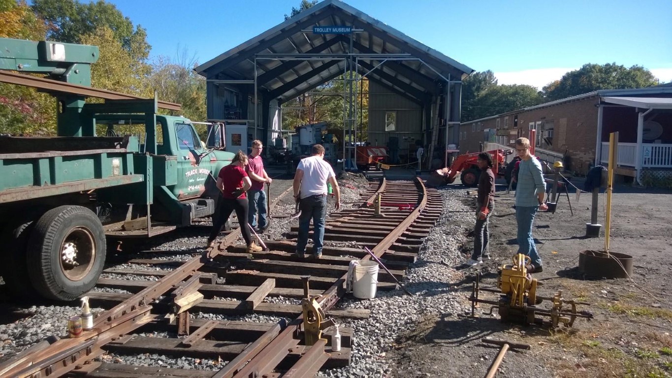 House Track Extension - Shelburne Falls Trolley Museum